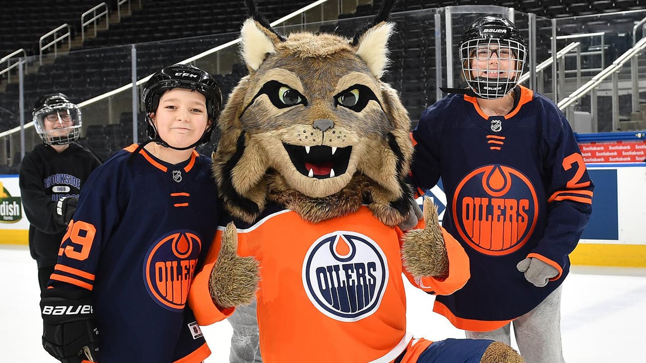COMMUNITY | Ice School Skate Day | Edmonton Oilers