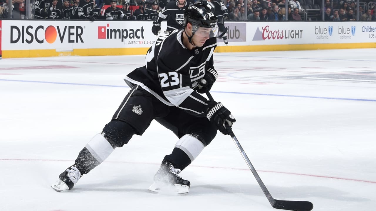 Brown fined for cross-checking in Kings game against Penguins | NHL.com