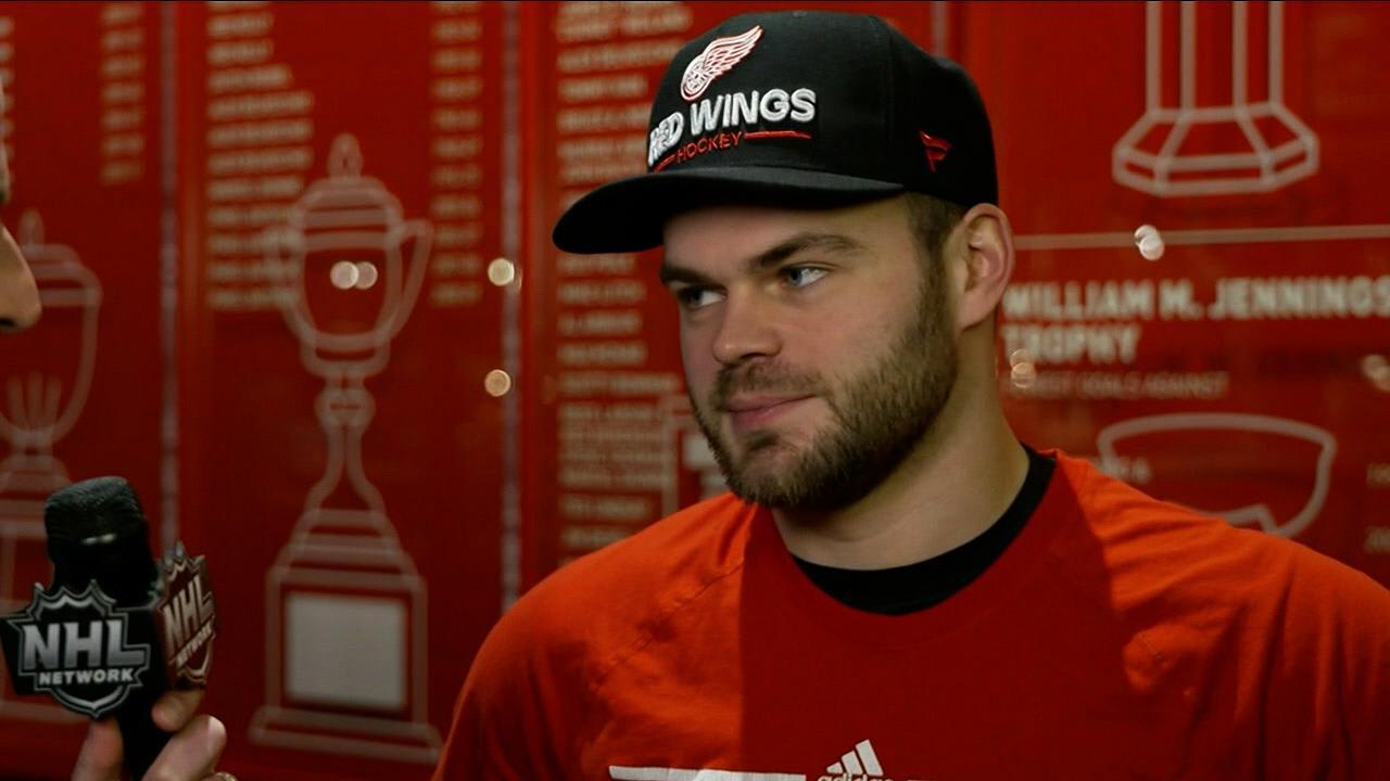 Alex Debrincat on playing with Patrick Kane | NHL.com