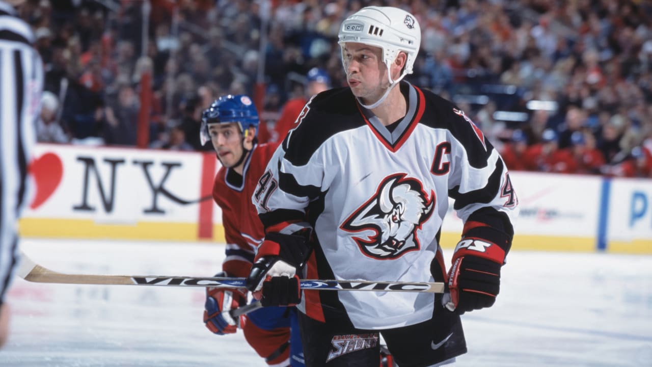 Cinq questions avec… Stu Barnes | LNH.com