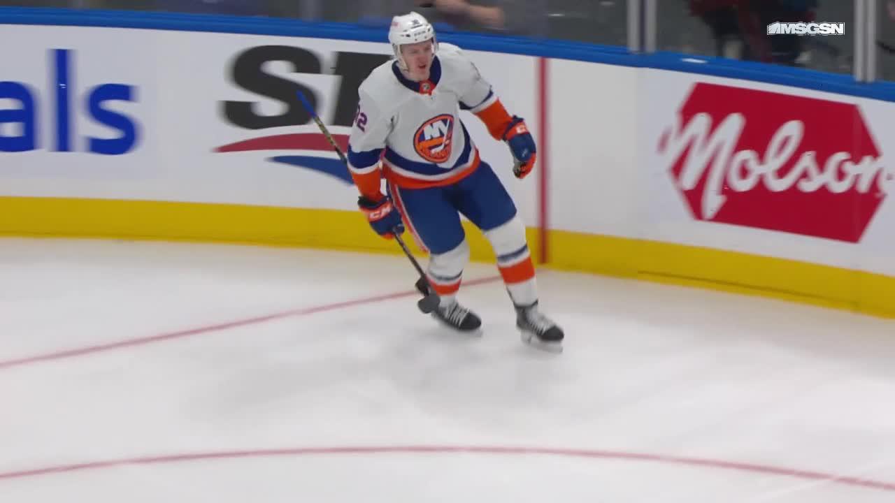 NYI@TOR: MacLean scores goal against Ilya Samsonov | New York Islanders