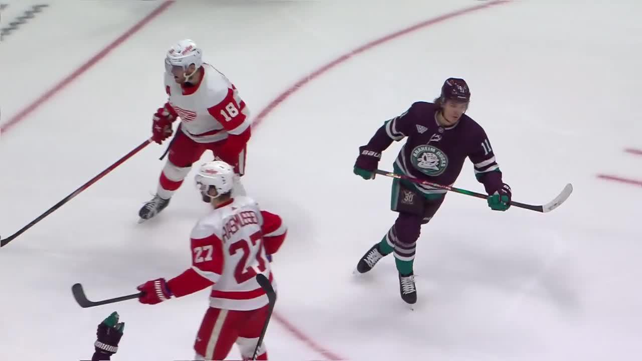 Un doublé pour Zegras | LNH.com