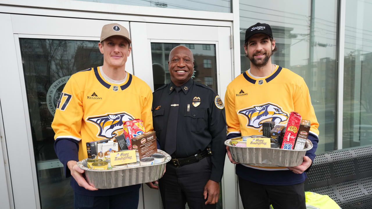 Preds Give Back, Deliver Thanksgiving Meals Across Nashville ...