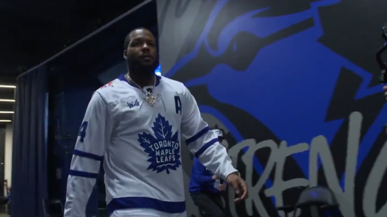 Blue Jays’ Guerrero Jr. rocks Matthews jersey at Game 7 | NHL.com