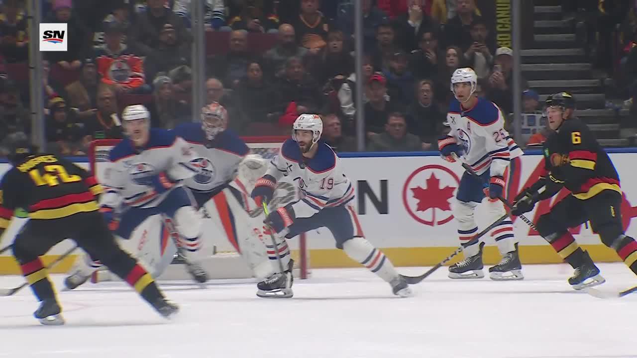 EDM@VAN: Hughes scores PPG against Stuart Skinner | Vancouver Canucks