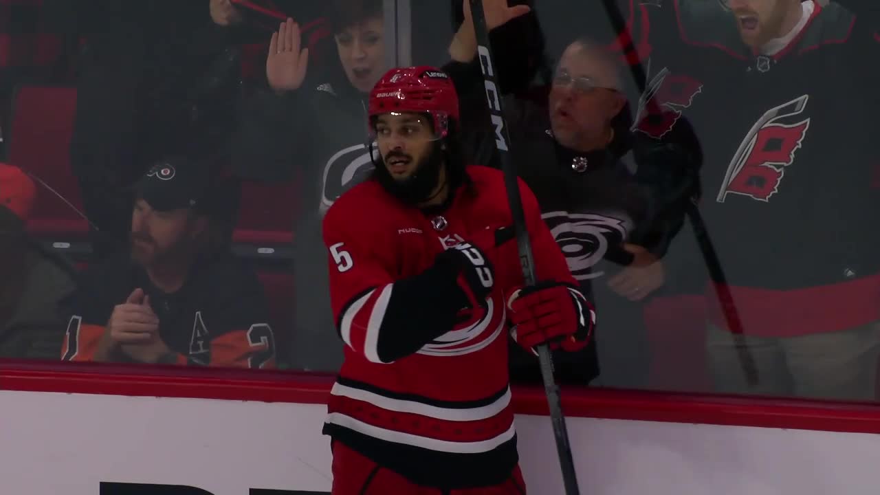 Chatfield regains the lead | NHL.com