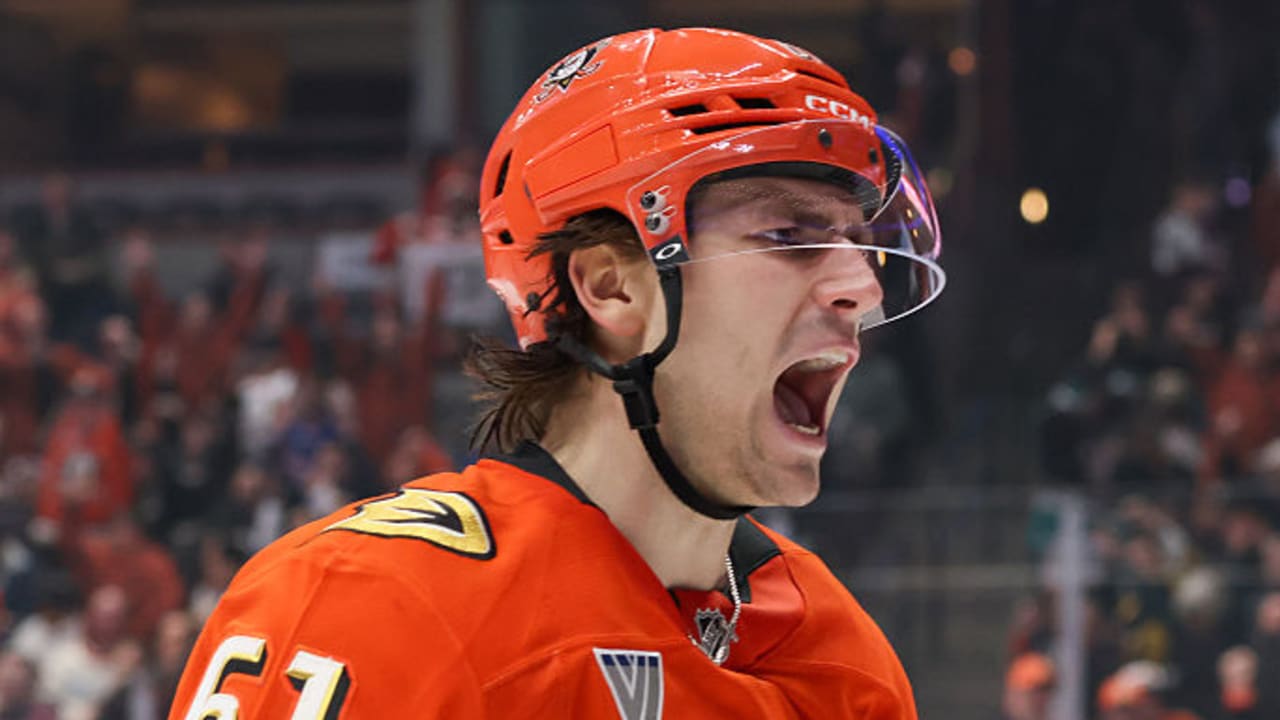 Gauthier Slams the Door | Anaheim Ducks