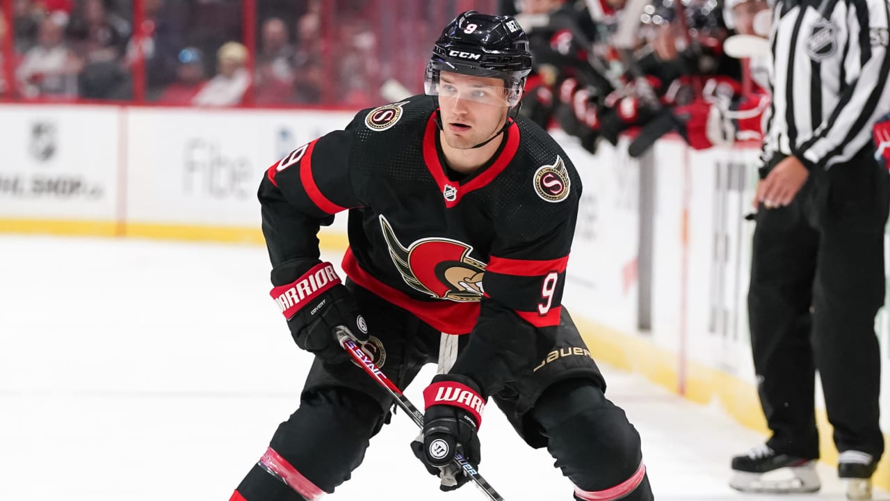 Stützle bekommt ein Sonderlob vom Trainer Smith: "Hervorragend" | NHL ...