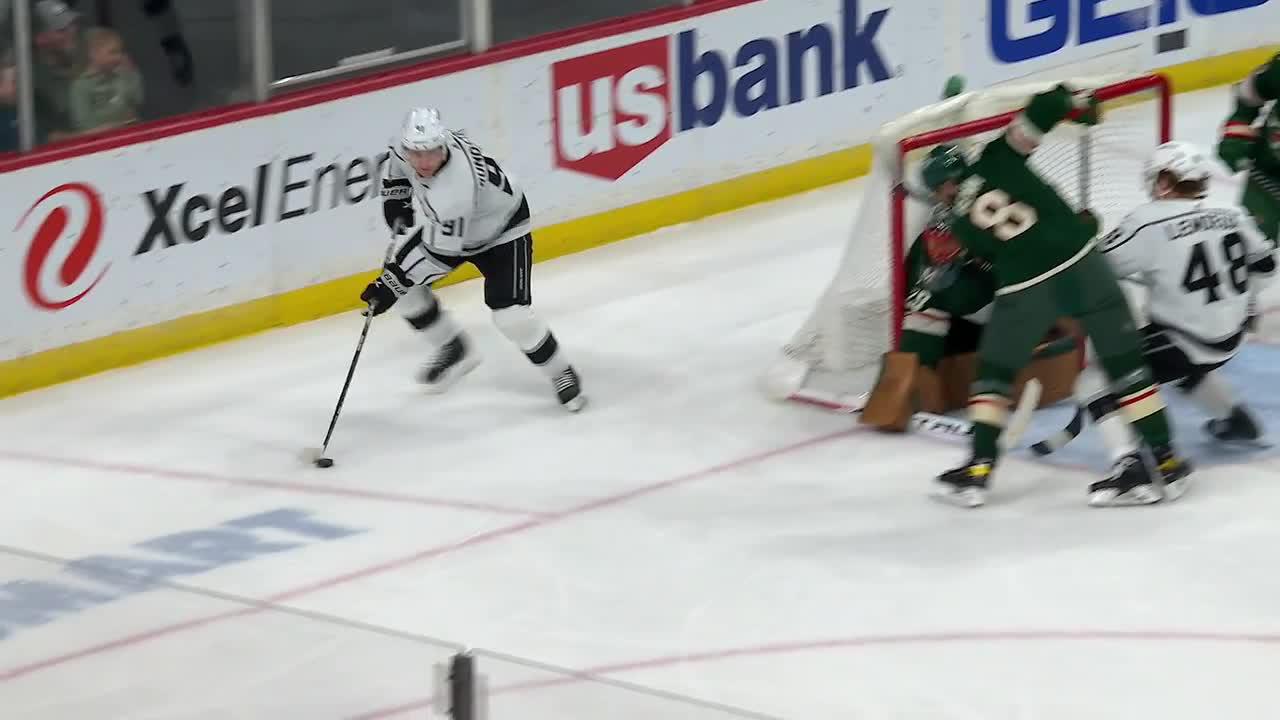 Grundstrom nets backhander | Los Angeles Kings