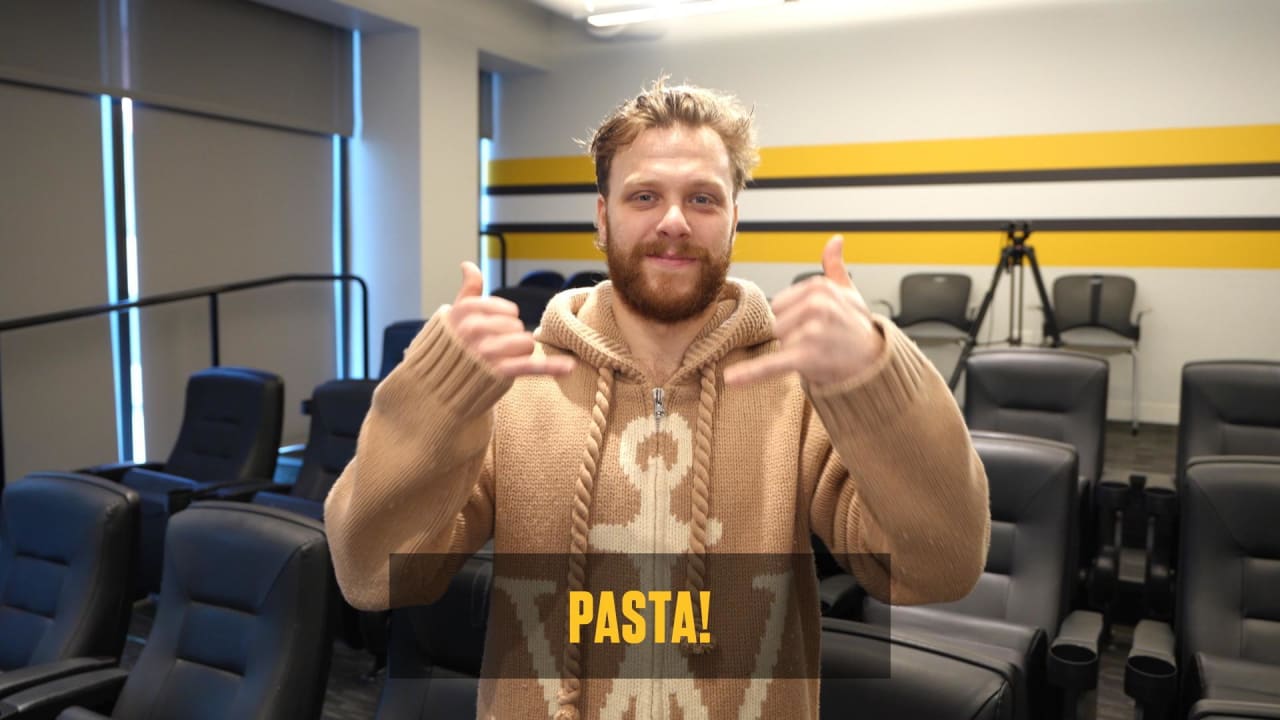 Bruins Learn American Sign Language | Boston Bruins