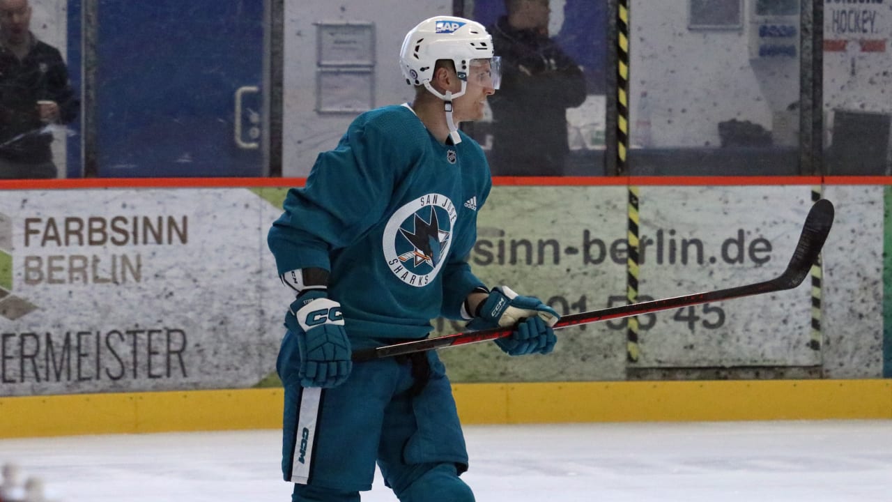 Nico Sturms erster Blog von der Global Series | NHL.com/de