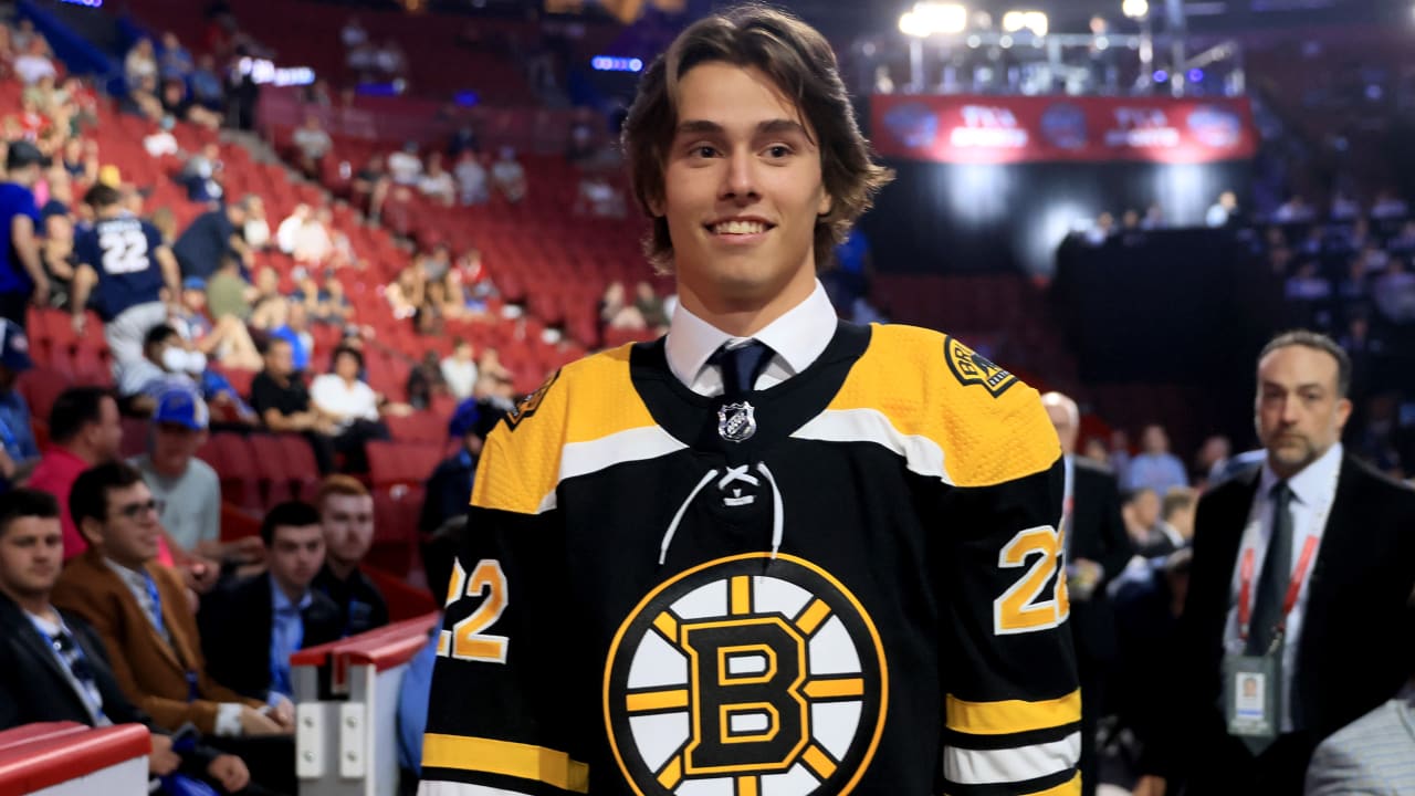 Bruins : Frédéric Brunet signe son contrat de recrue | LNH.com