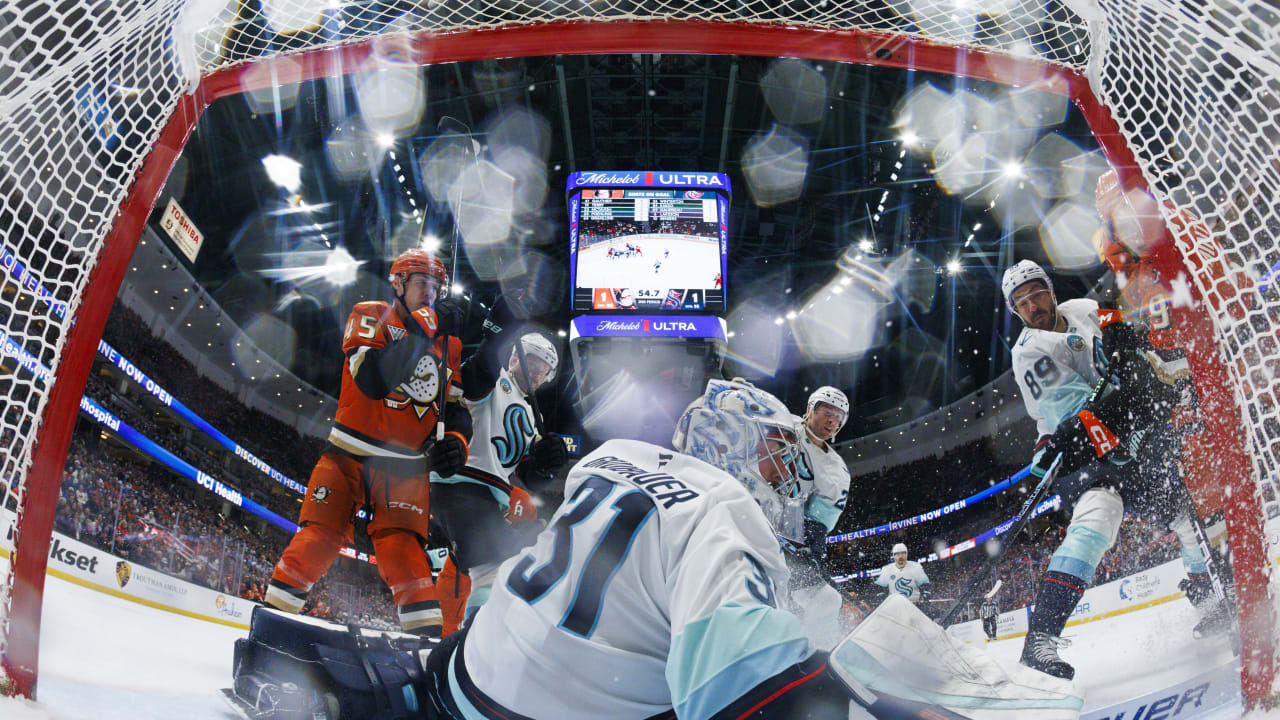 Grubauer pysäyttää Mintjukovin | NHL.com/fi