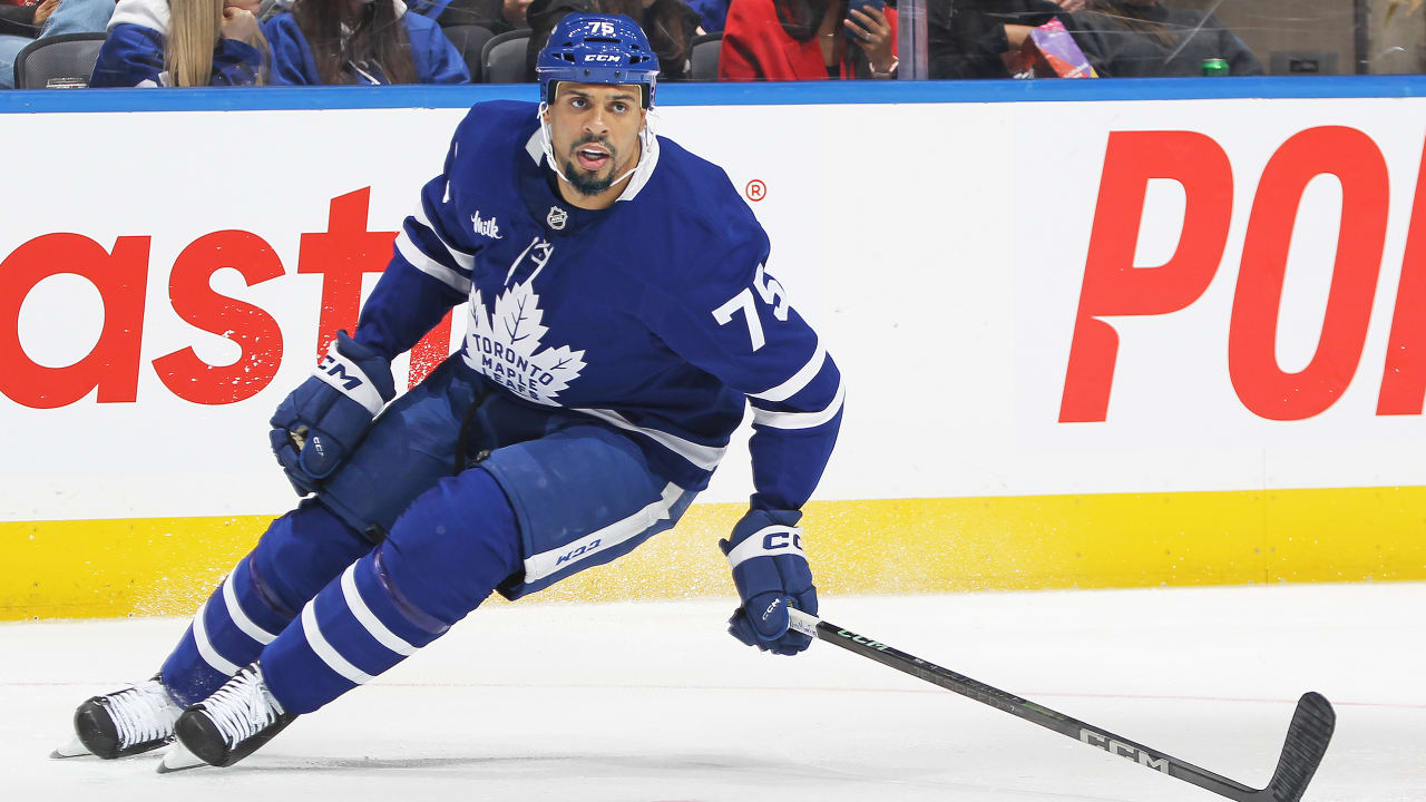 Apple porn xxx pretty, amiable girl with remarkable service.