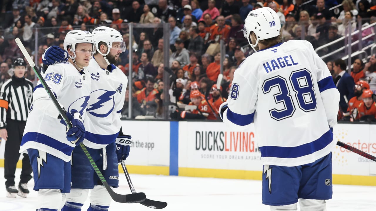 Guentzel's PPG puts Lightning on board | NHL.com