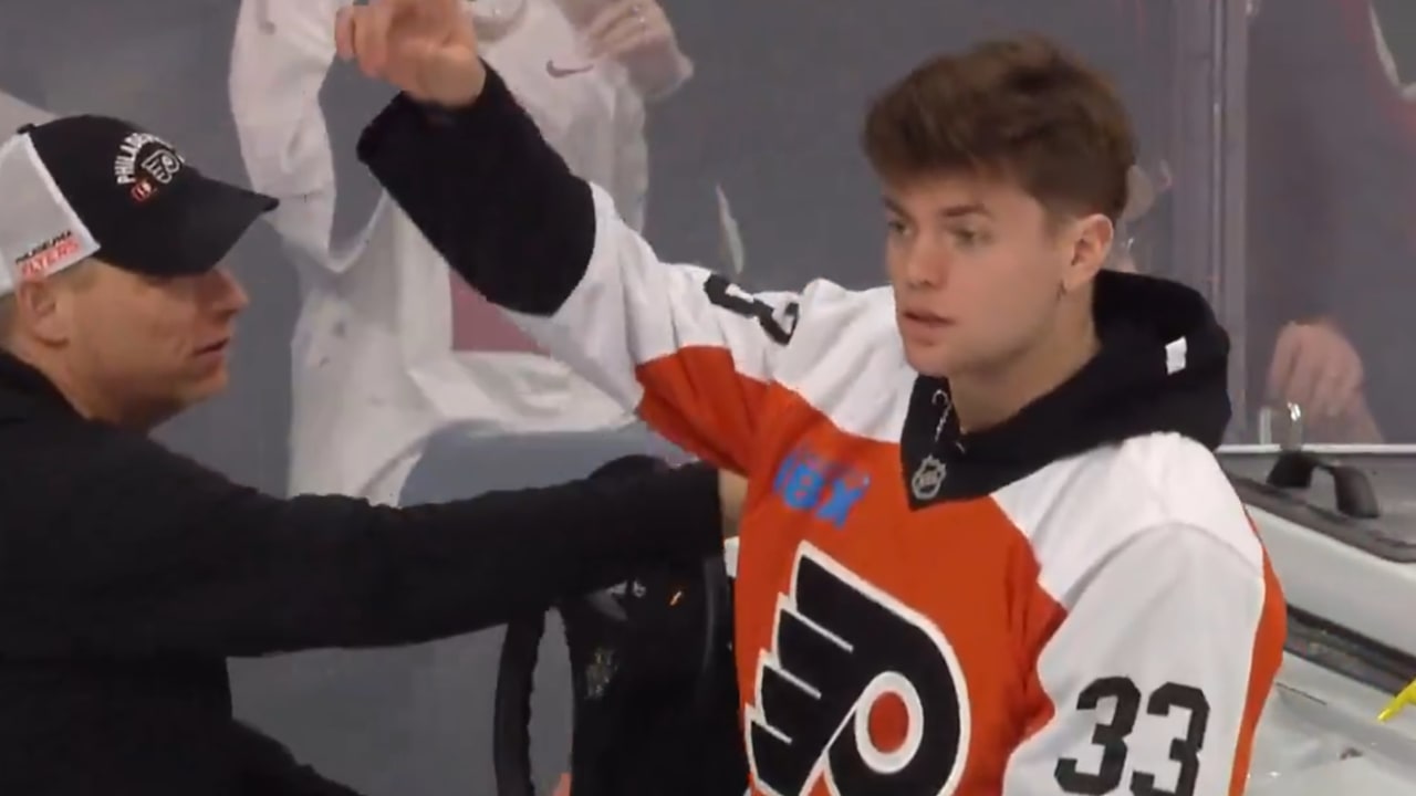 Eagles rookie DeJean gets Zamboni ride at Flyers game | NHL.com