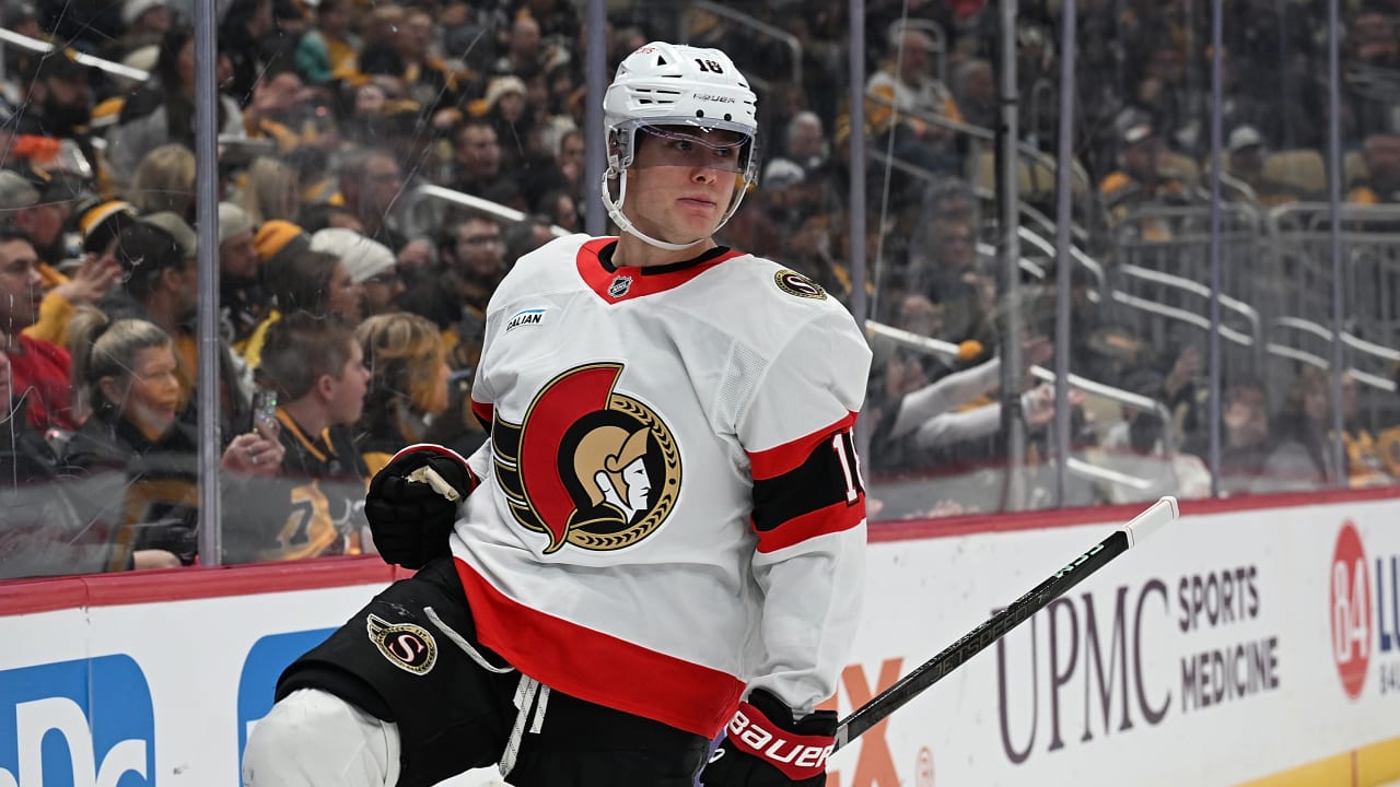Stützle tucks it in | NHL.com