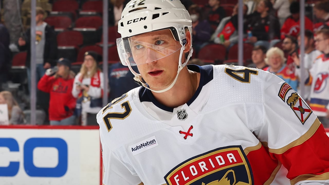 Forsling unterschreibt 8-Jahres-Vertrag bei Panthers | NHL.com/de
