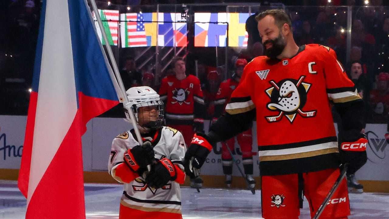Gudas’ son surprises defenseman as Czechia flag bearer during pregame ...