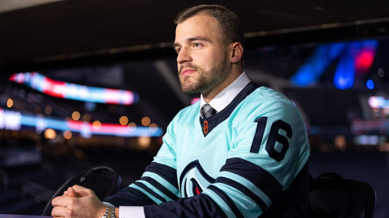 Nick Olczyk talks joining Kraken broadcast team on 'NHL @TheRink ...