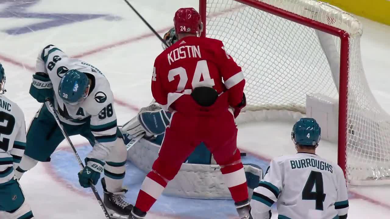 SJS@DET: Kostin scores goal against Mackenzie Blackwood | Detroit Red Wings