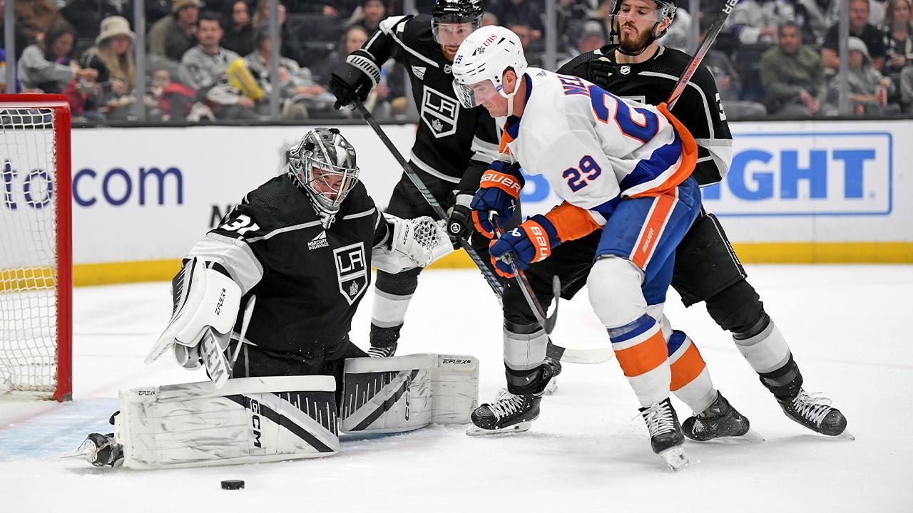 Rittich shuts out Islanders | NHL.com