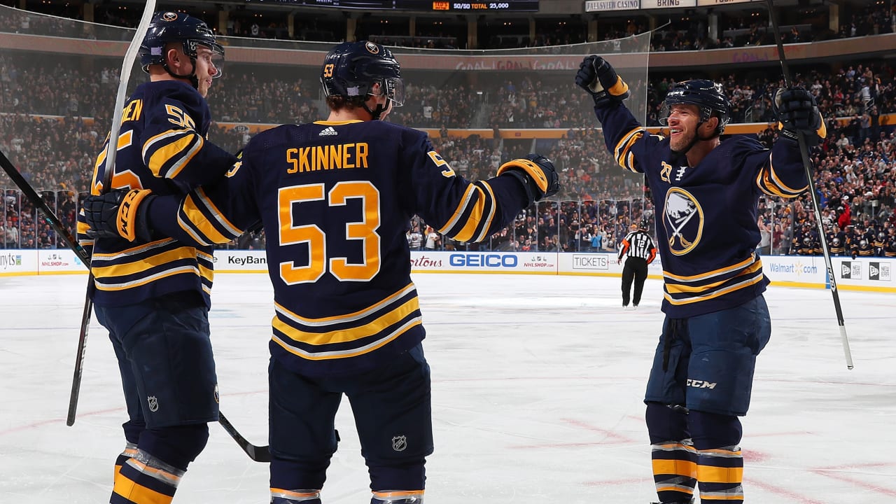 Sabres score four in first, top Flyers for seventh straight win | NHL.com
