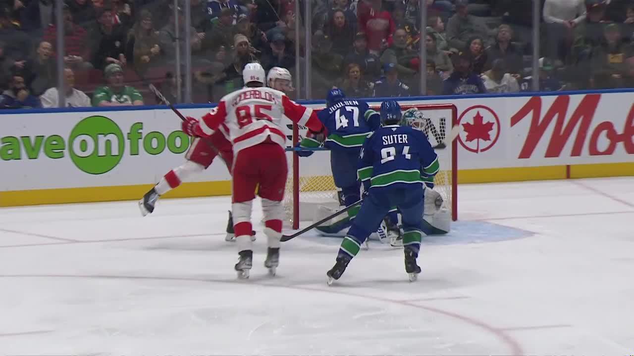 DET@VAN: Chiarot scores goal against Kevin Lankinen | Detroit Red Wings