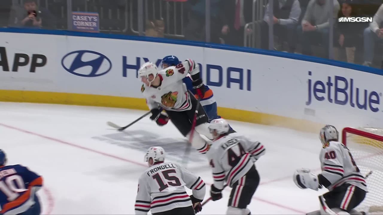 CHI@NYI: Ritchie scores goal against Arvid Soderblom | New York Islanders