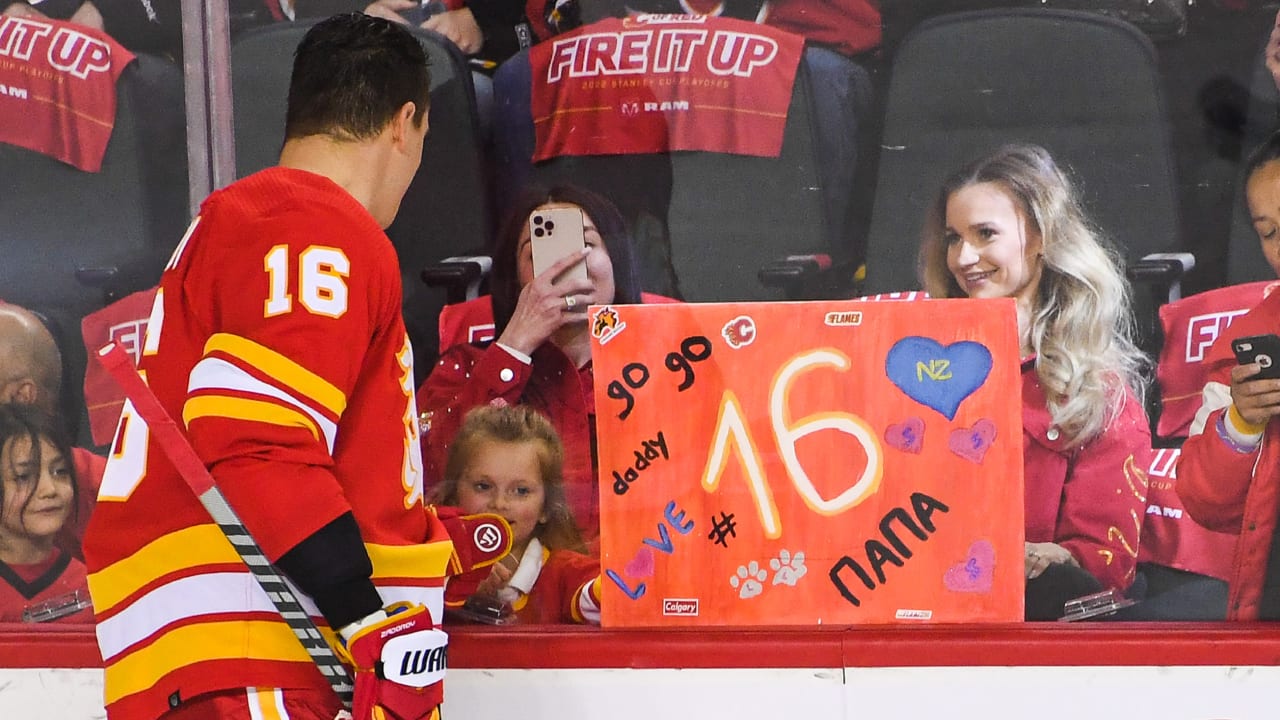 Flames families rally to support team for Game 1 of playoffs | NHL.com