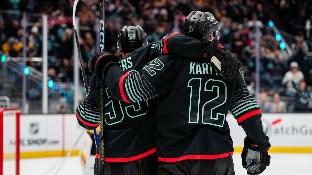 BOS@SEA: Meyers scores goal against Jeremy Swayman | NHL.com