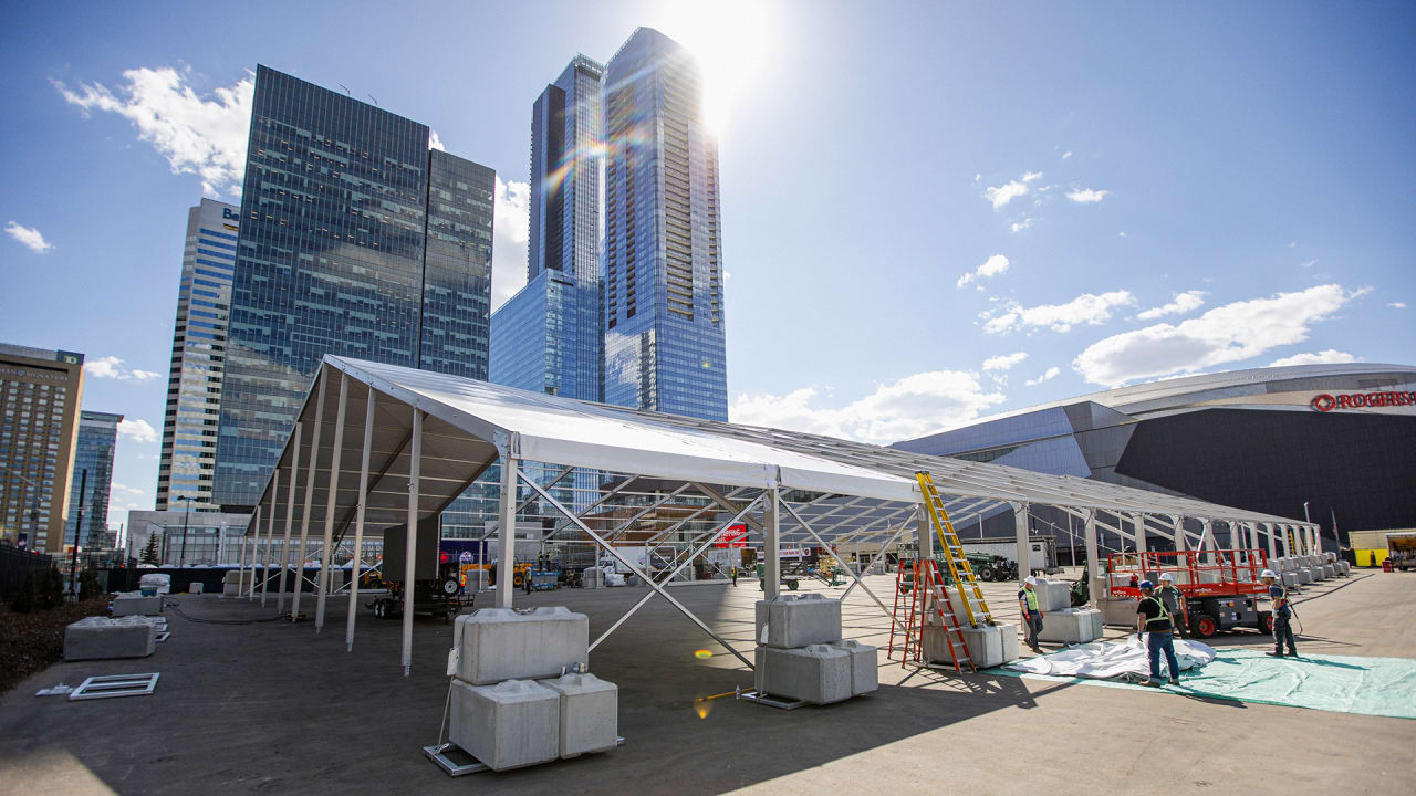 RELEASE: Molson Hockey House tent added to ICE District | Edmonton Oilers