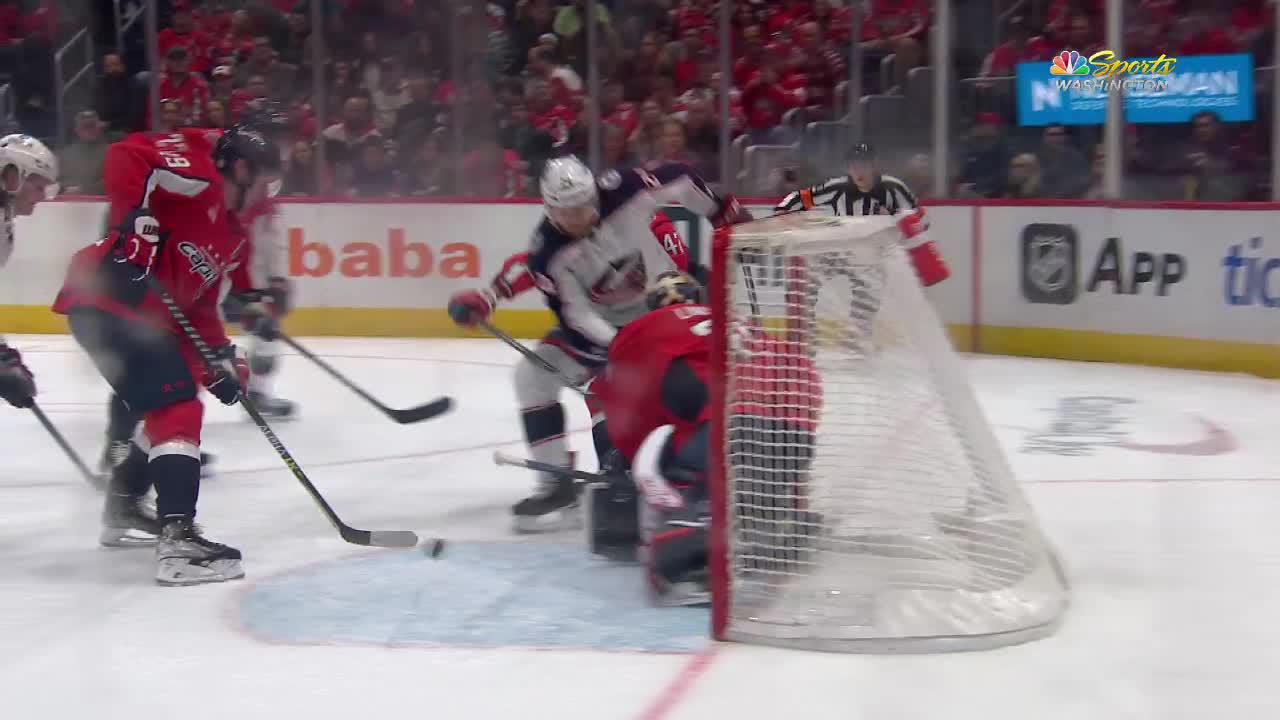 Robinson scores goal | NHL.com