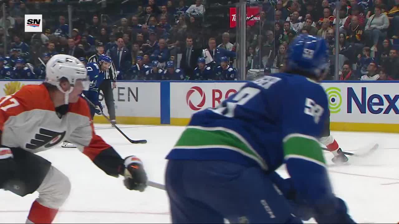 Teddy Blueger with a Goal vs. Philadelphia Flyers | Vancouver Canucks