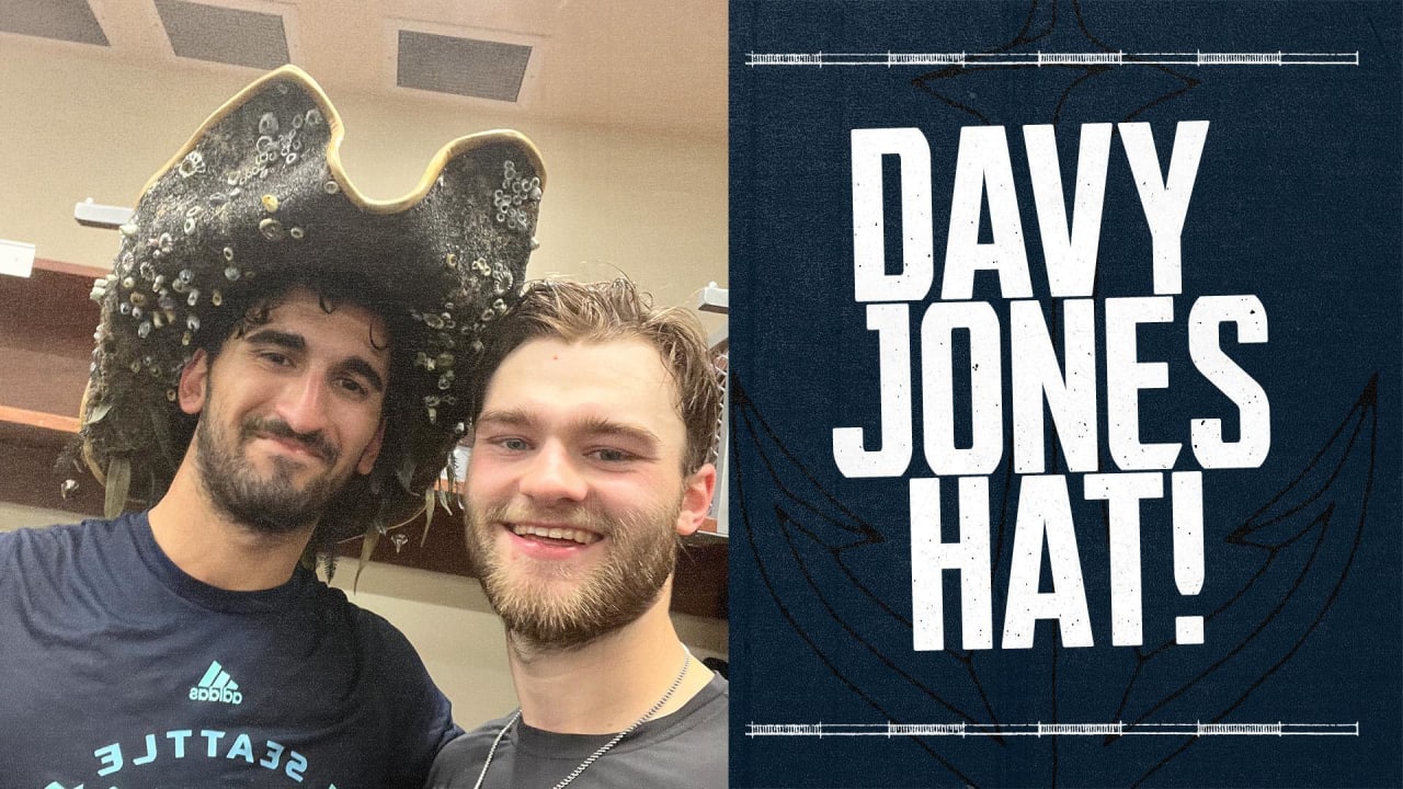 Matty gets the Davy Jones hat! | Seattle Kraken