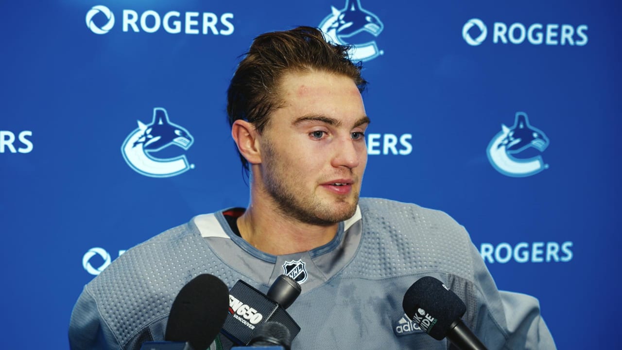 PRACTICE | Nils Höglander | Vancouver Canucks