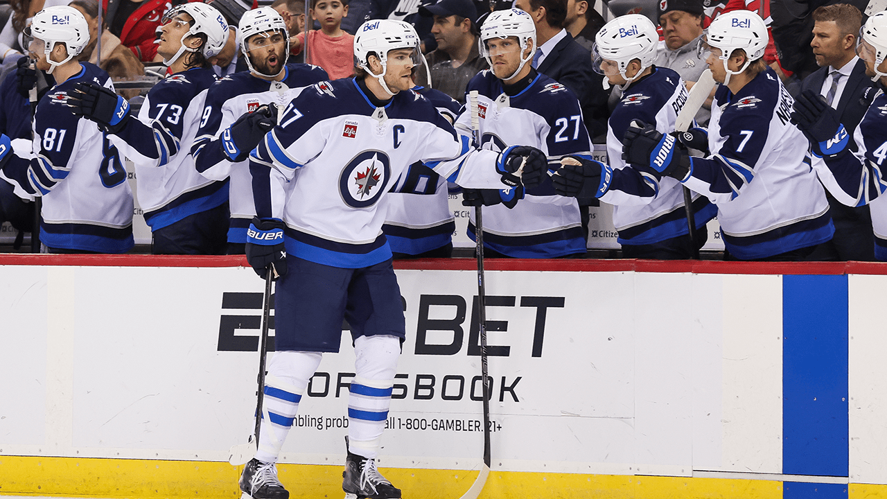 WPG@NJD: Lowry scores goal against Jacob Markstrom | NHL.com