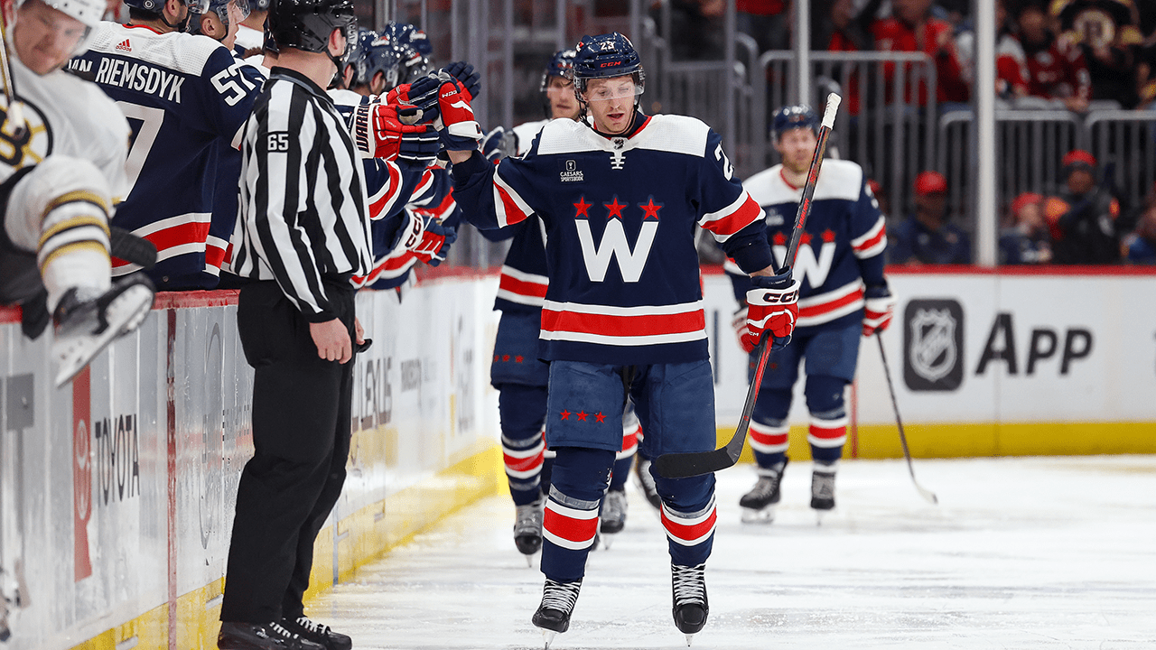 Sgarbossa scores on breakaway | NHL.com