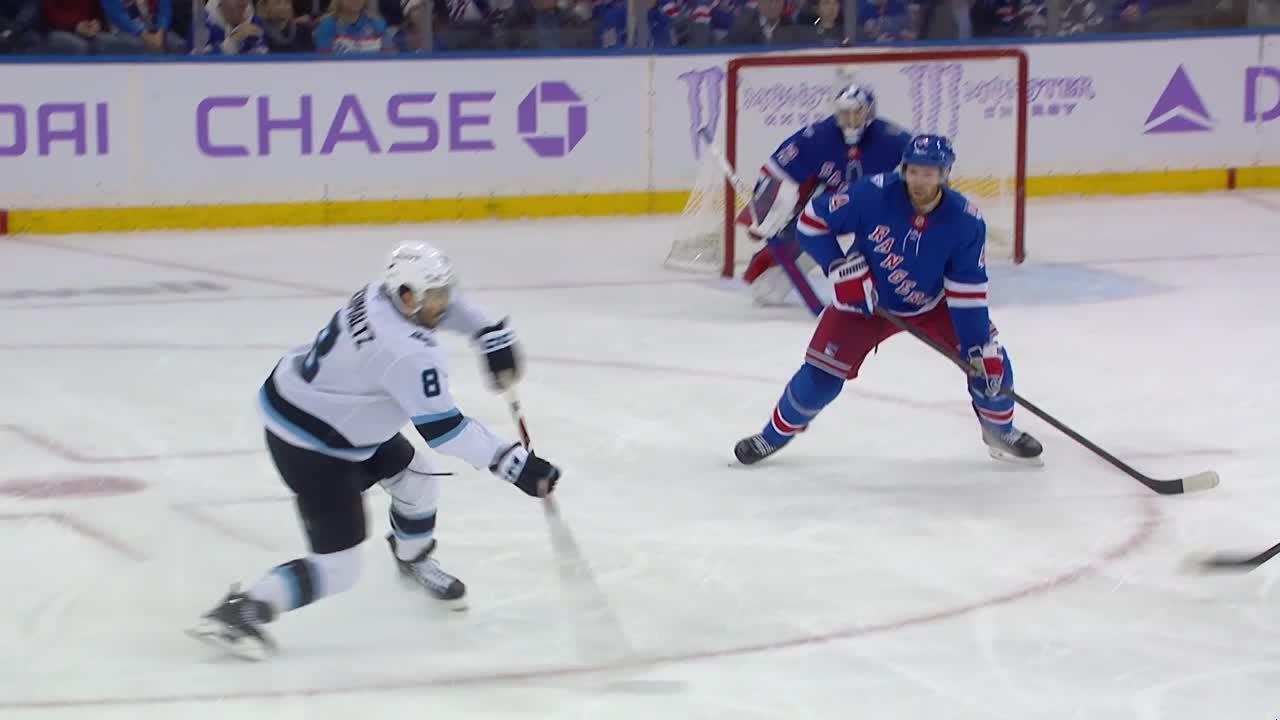 UTA@NYR: Durzi scores goal against Jonathan Quick | Utah Mammoth