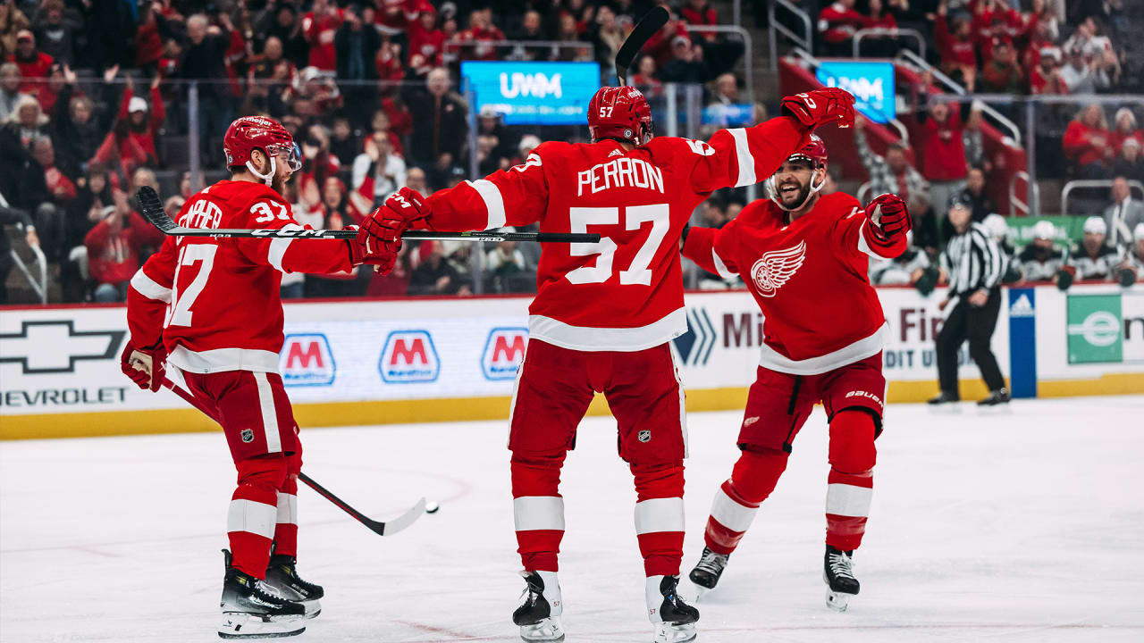 RECAP: Red Wings extend winning streak to three straight games with 4-1 ...