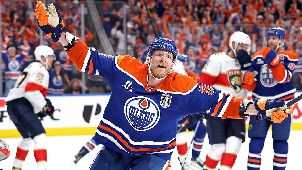 Perry ties it in waning seconds | NHL.com