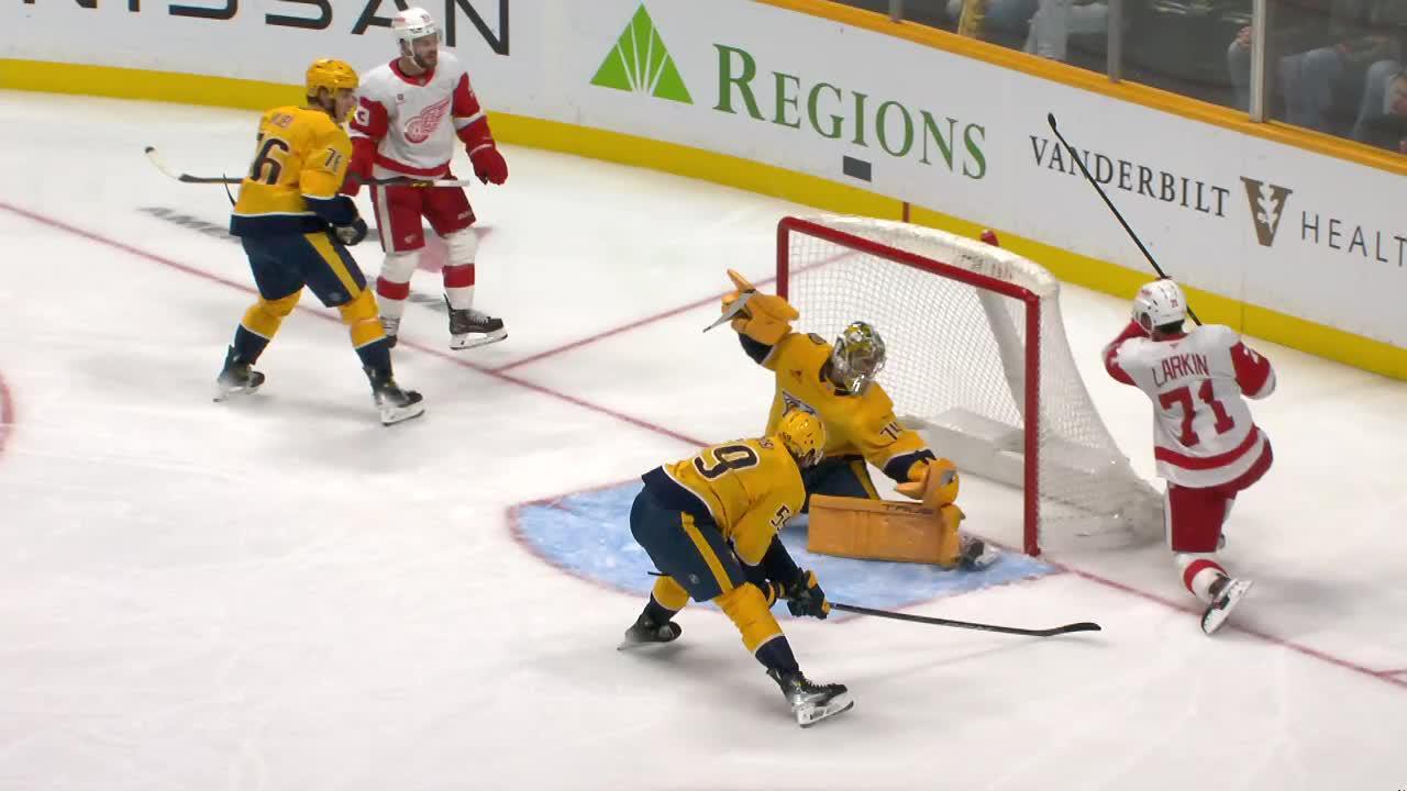 Larkin bien servi par DeBrincat en A.N. | LNH.com