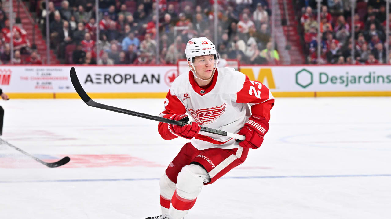 Lucas Raymond bygger erfarenhet med Tre Kronor i VM | NHL.com/sv