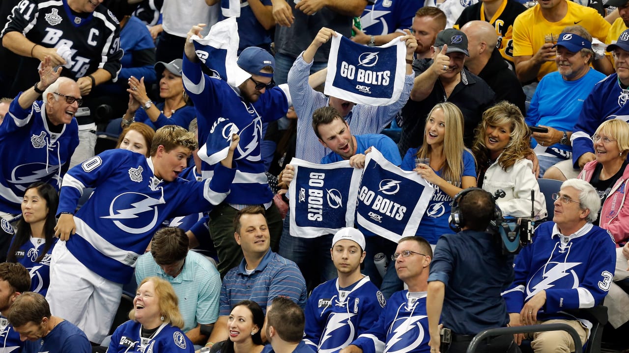 Lightning fans celebrate Game 5 win on Twitter | NHL.com