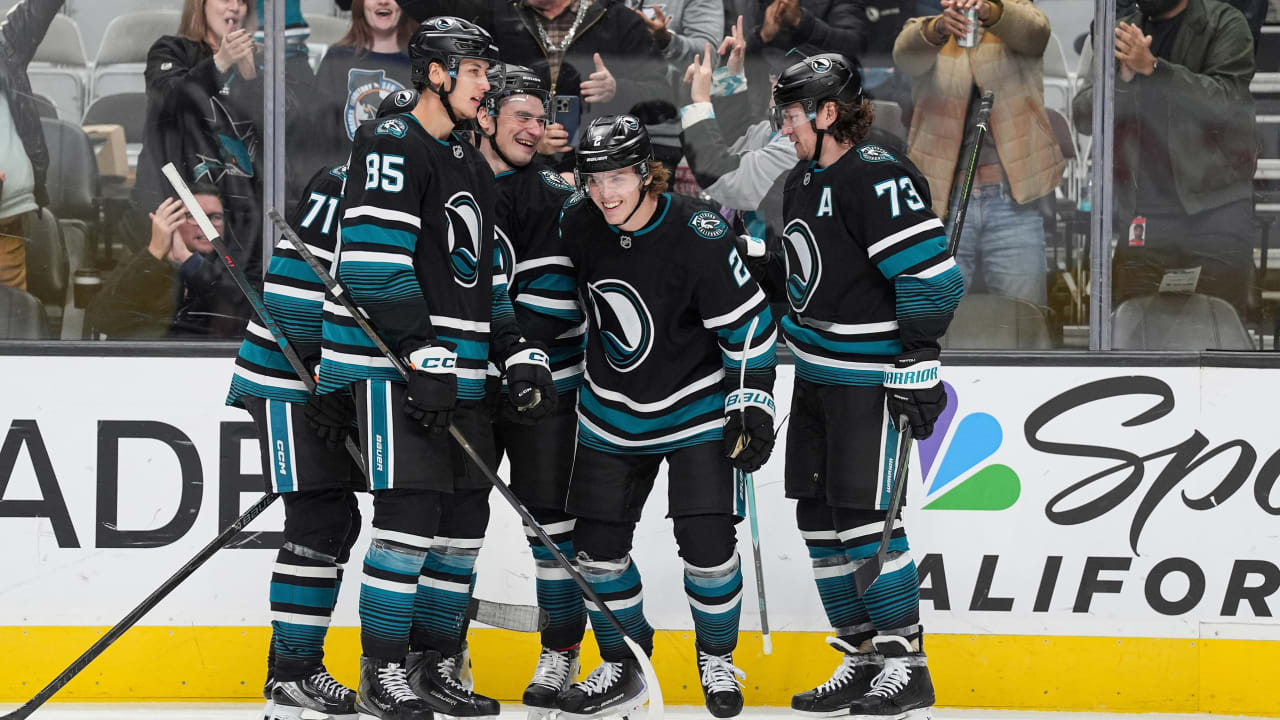 České duo nezastavilo elitní útok Sharks | NHL.com/cs
