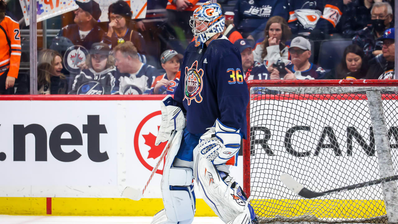 GALLERY: Oilers at Jets | Edmonton Oilers