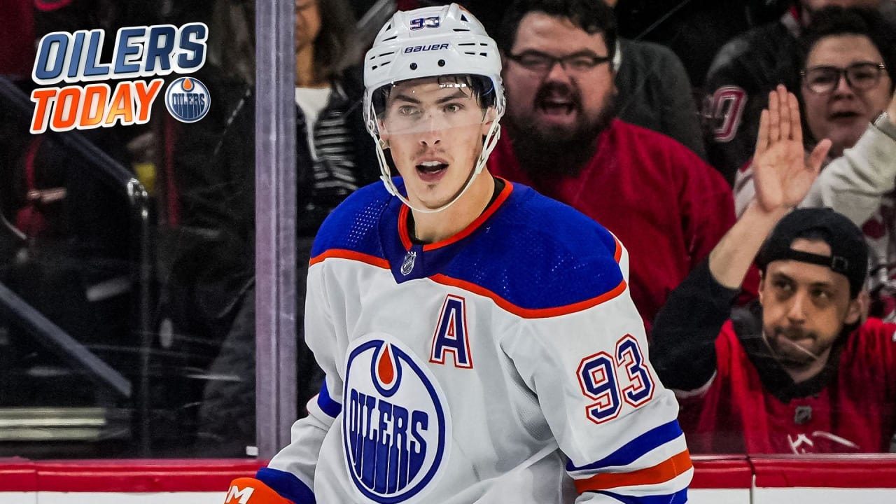 OILERS TODAY | Post-Game at CAR | Edmonton Oilers