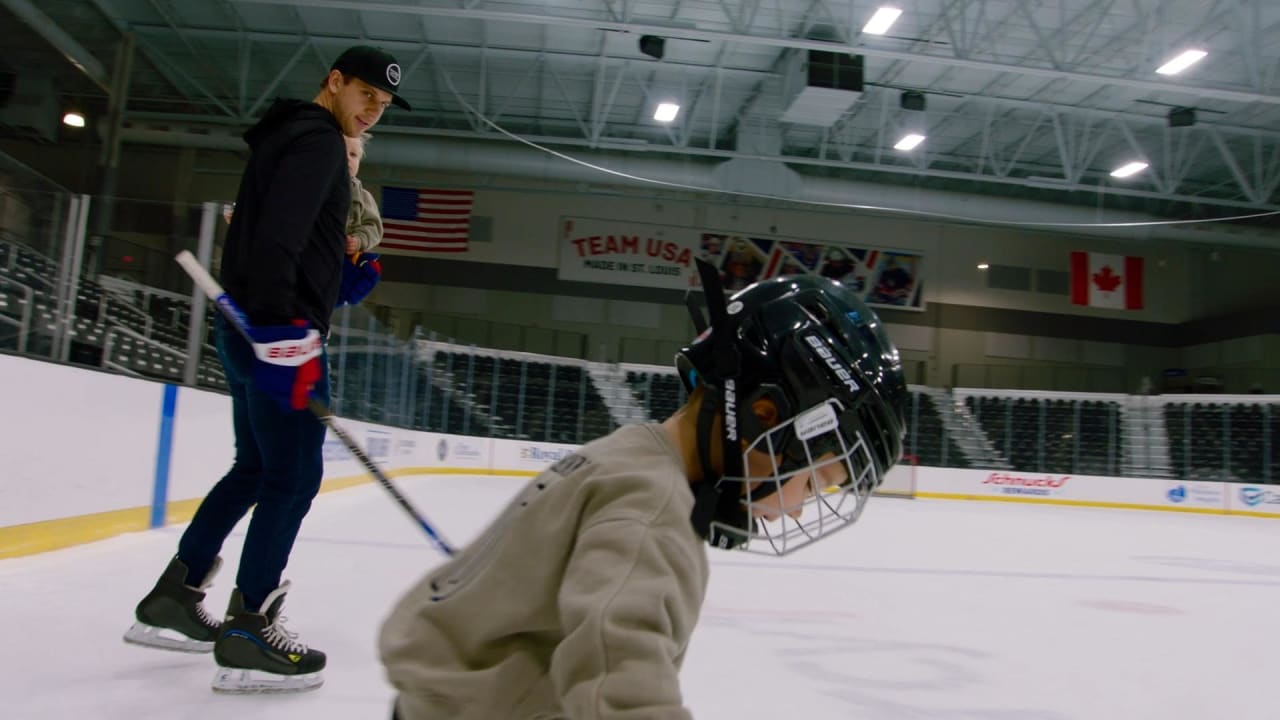 Schenn family goes for a skate | St. Louis Blues