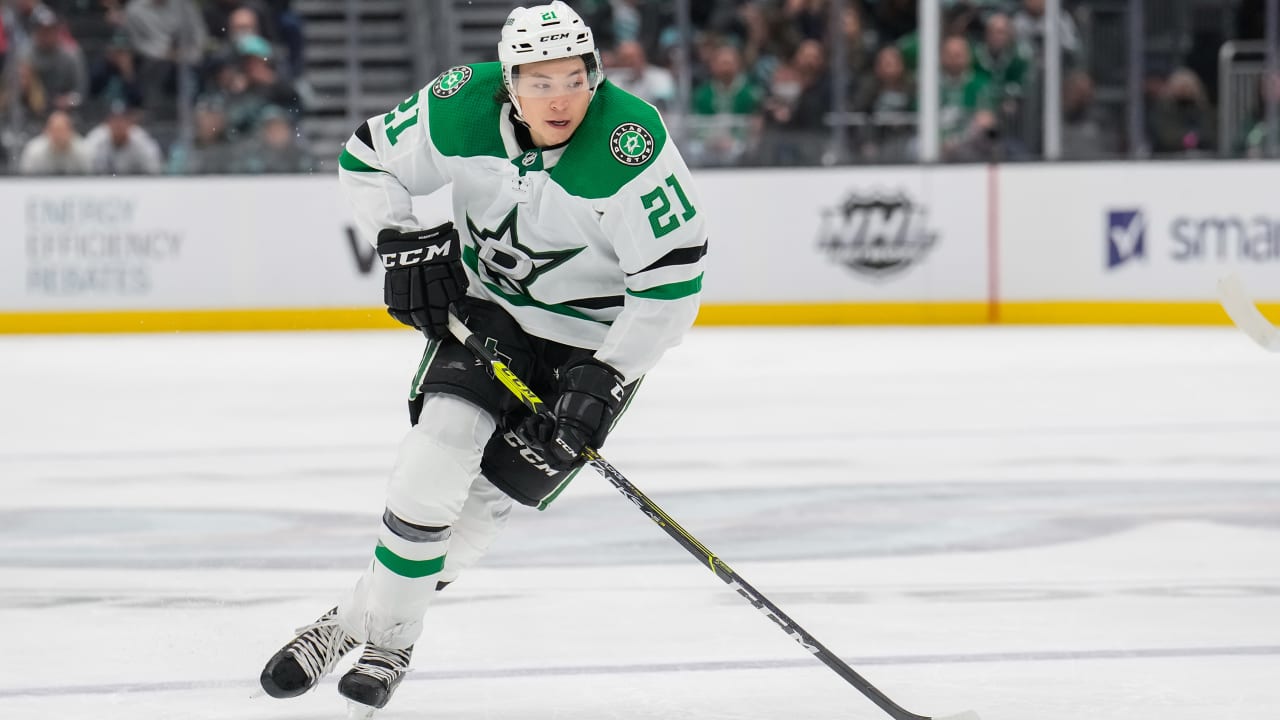 Robertson ne se présentera pas au camp des Stars | LNH.com