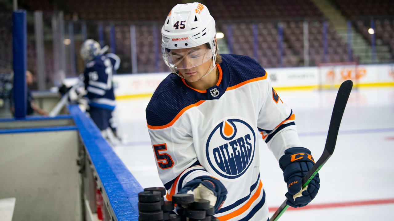YOUNG STARS: Oilers Rookies vs. Jets Rookies Live Coverage | Edmonton ...
